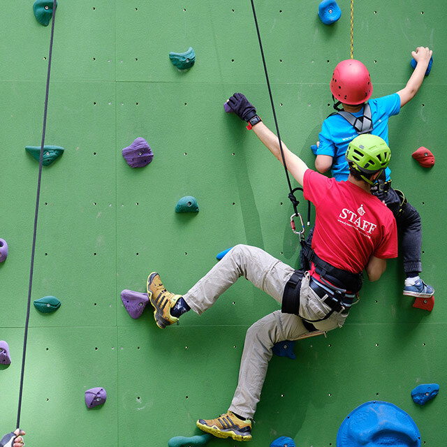 TL Foundation: donazione a Dynamo Camp - TEAM LEWIS